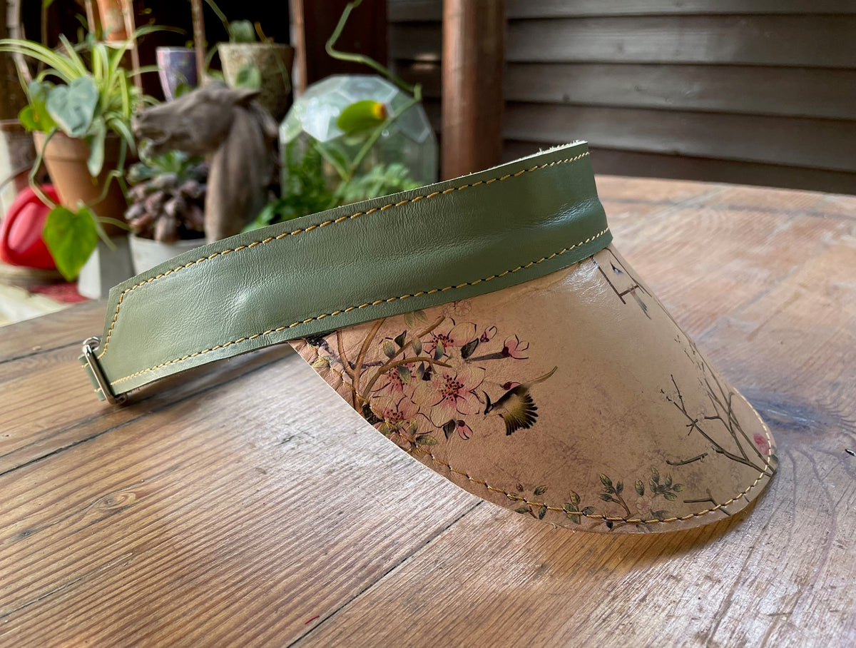 Olive Green sun visor with Spring Garden print – Moss-Shop
